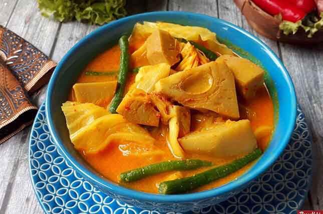 Resep Ketupat Sayur Padang yang Membuat Rasanya Sangat Khas