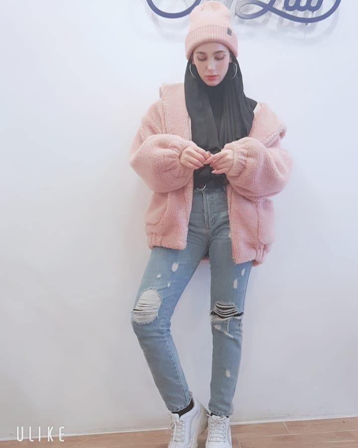 Kim Miso, Hijabers Korea yang Cantik Seperti Ayana Moon