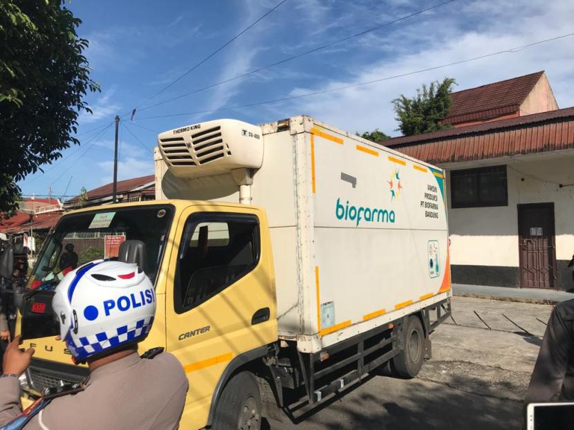 Gubernur Sumbar Jadi Orang Pertama Disuntik Vaksin Covid-19