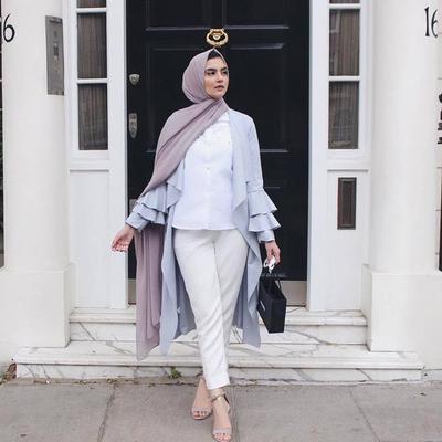 Ini Lho 6 Model Outer Hijab Kekinian yang Lagi Banyak Dipakai Para ...