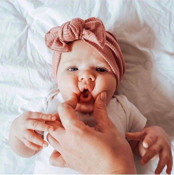 10 Nama Anak Perempuan Islami yang Tercantum dalam Al-Qur’an