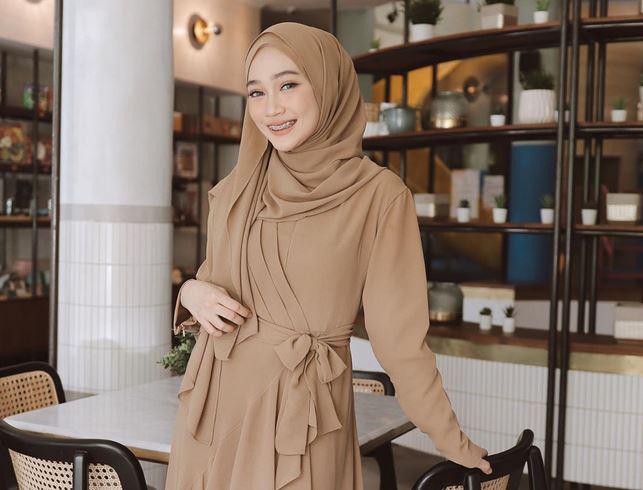3 Inspirasi Busana Hijab Sleepwear Style ala Selebgram Sinta Sri Antan