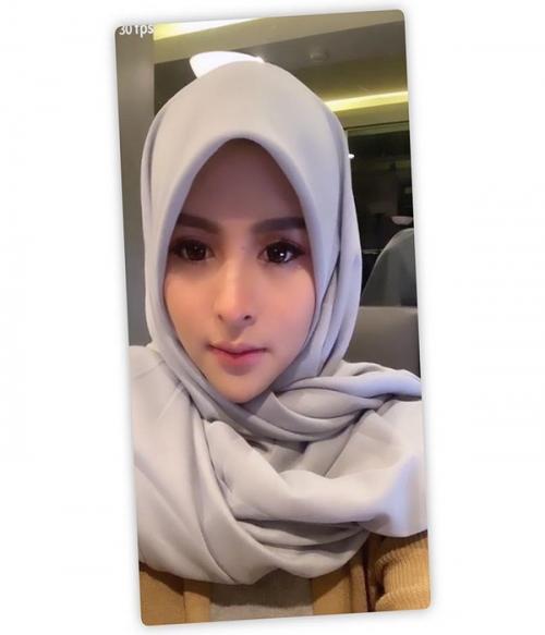 Dulu Pakai Pakaian Terbuka, Kini Mantan Gadis Ring Thya Sethya Cantik ...