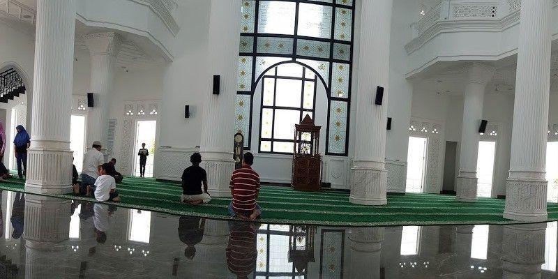 Cobalah Berwisata ke Masjid Ramlie Mustofa